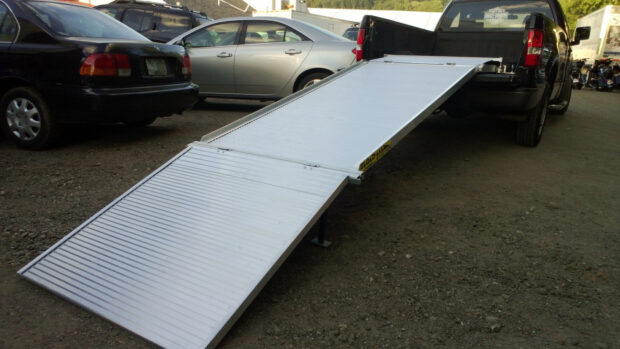 Aluminum Loading Ramps 101: A Guide to Hassle-Free Machinery Transport ...