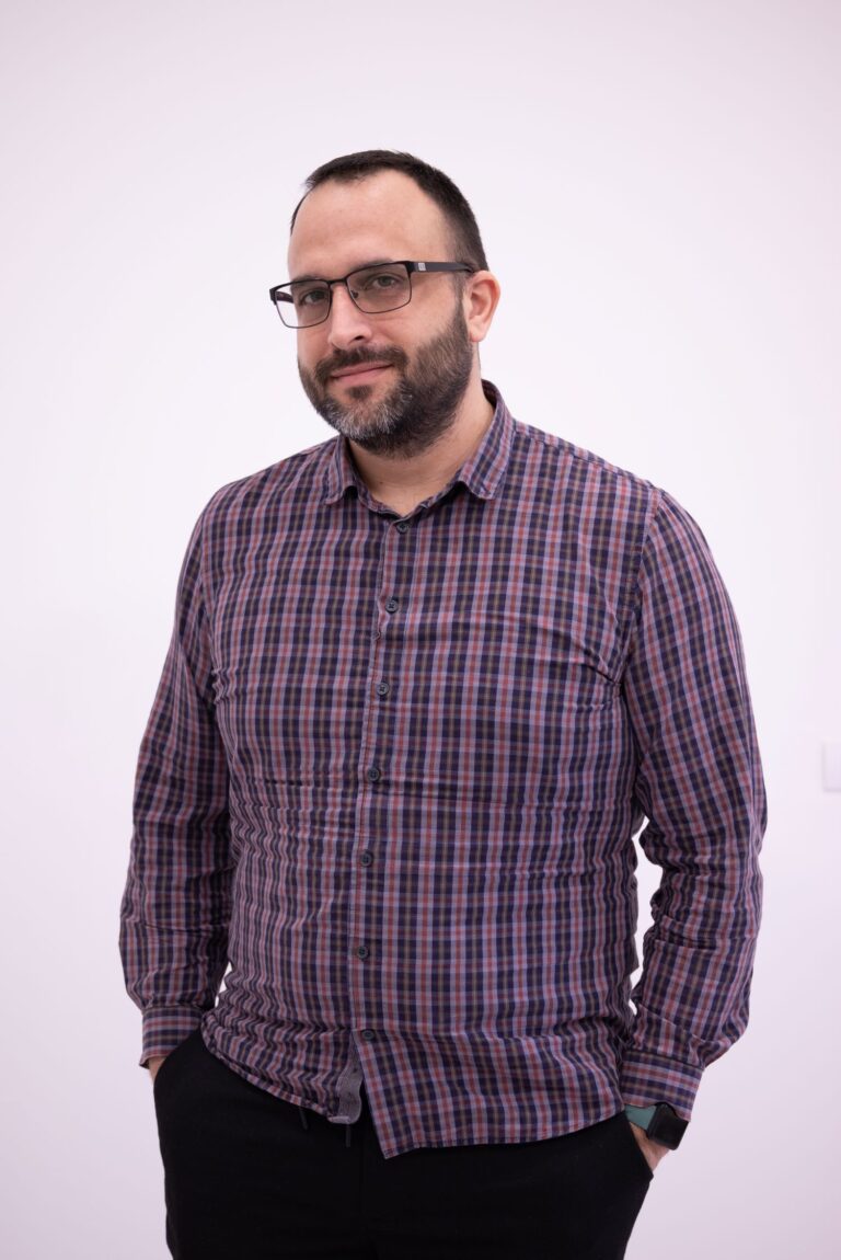 Why Does the House Always Win? The Math Behind Gambling's Edge - Jewel Beat