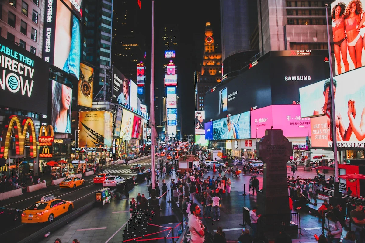 Adult Entertainment in NYC ─ A Vibrant Nightlife Experience - Jewel Beat